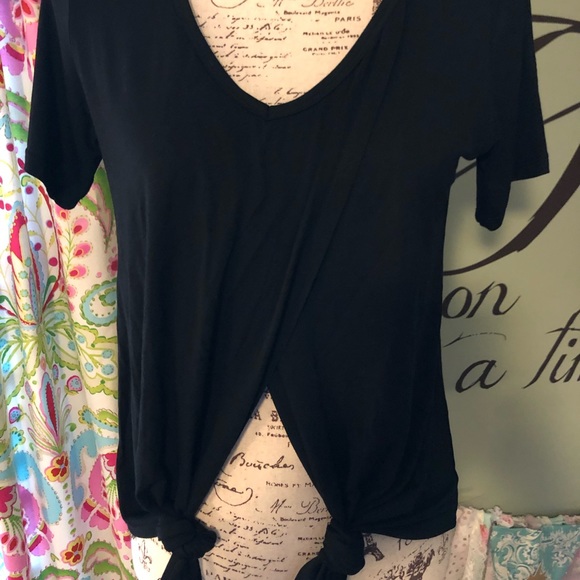 Yelete | Tops | Yelete Black Split Front Tshirt Size Medium | Poshmark